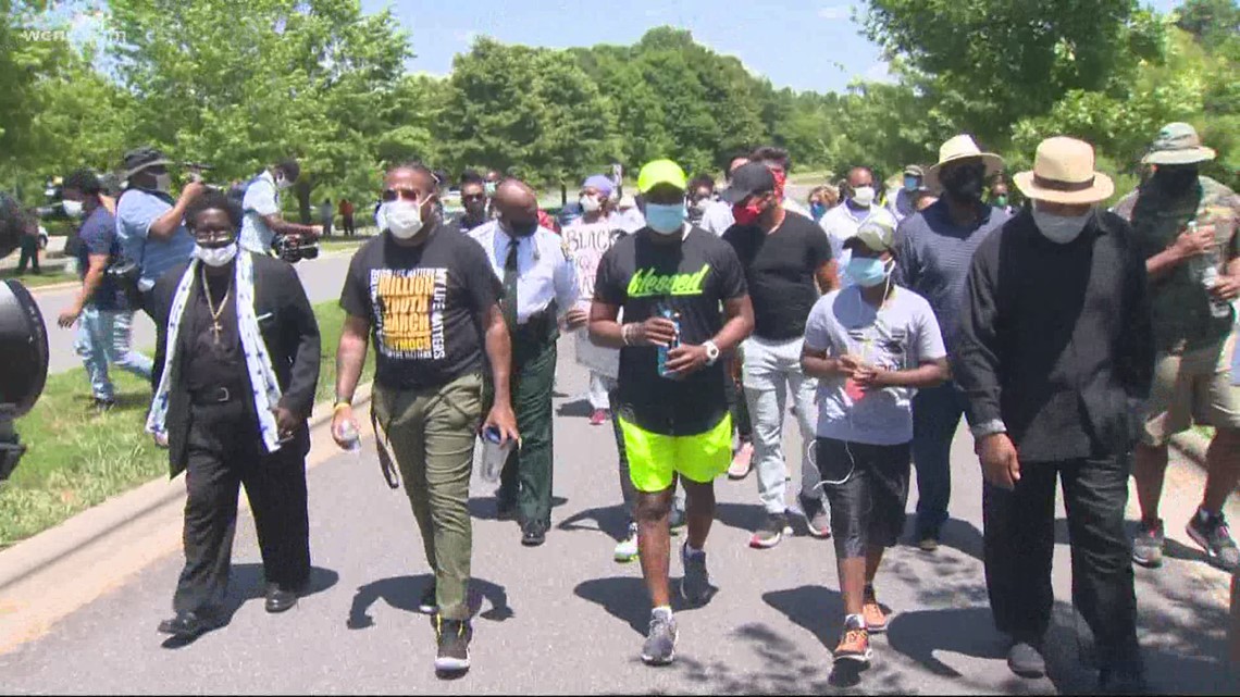March held on Beatties Ford in memory of shooting victims | wcnc.com