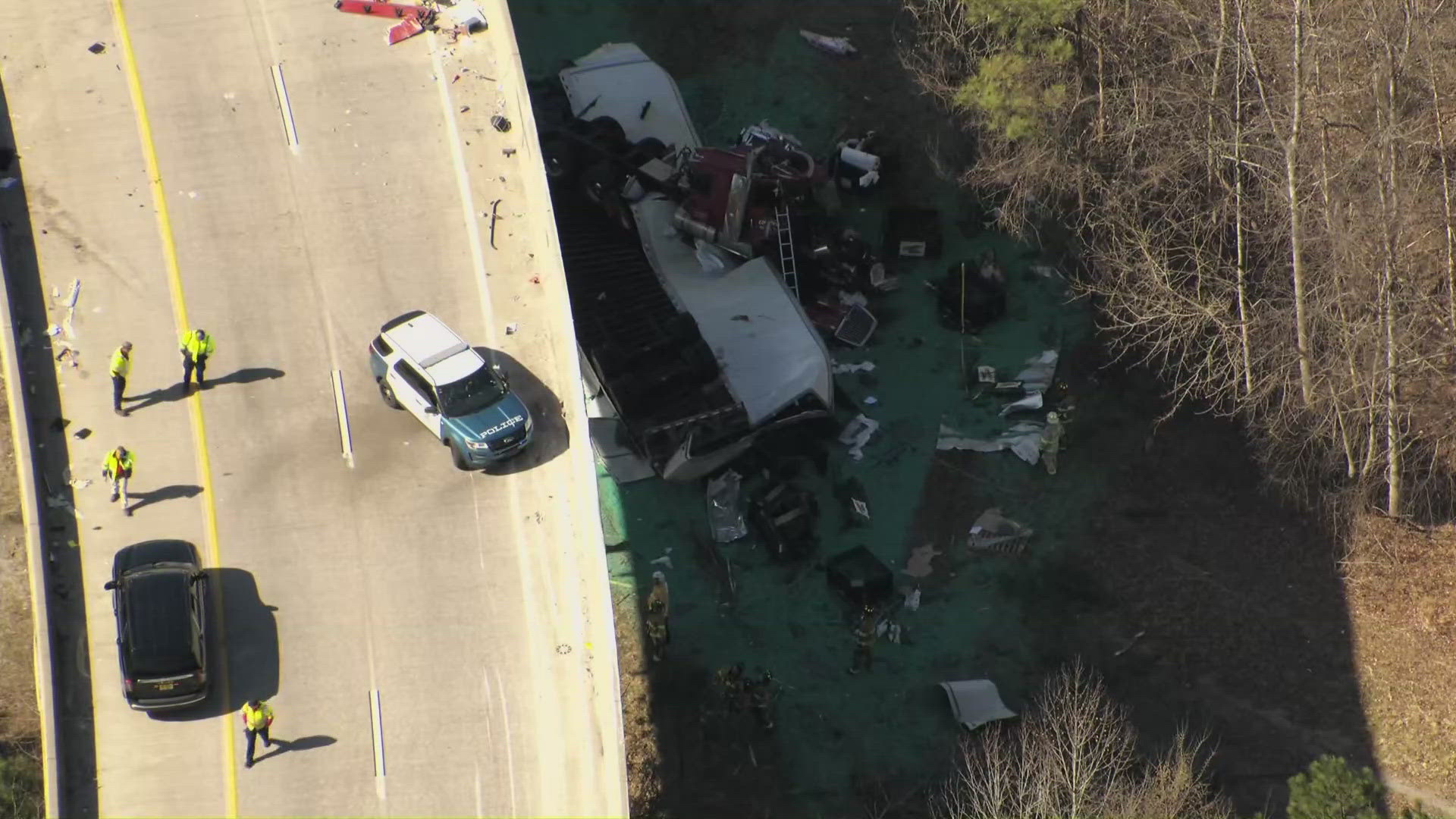 Semi-truck falls off I-87 bridge in Raleigh | wcnc.com
