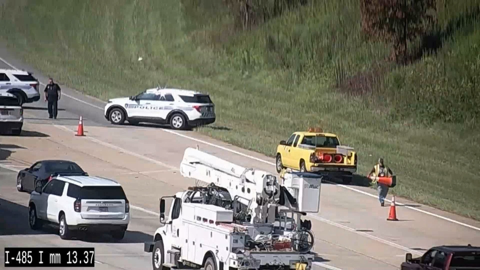 Person killed, CMPD officers hurt in crash on I-485 | wcnc.com