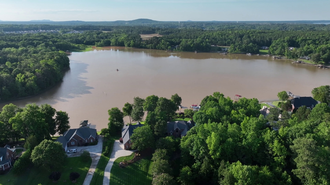 Person drowned in Lake Wylie identified as 16-year-old | wcnc.com