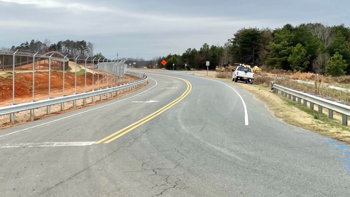 Charlotte airport road reopens after construction project | wcnc.com