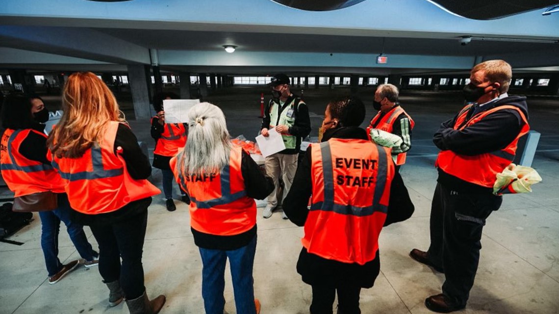 CLT hosting two-day mass vaccine clinic for air travel employees | wcnc.com