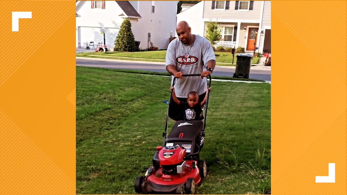 11-year-old finds passion in mowing lawns | wcnc.com