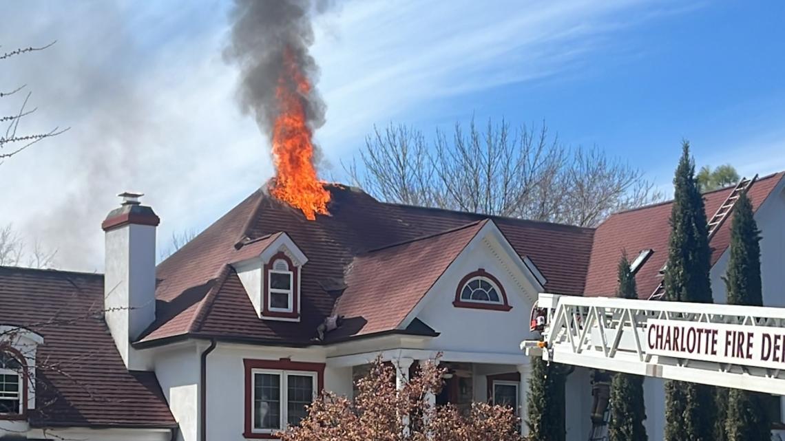 Charlotte firefighters battle 2-alarm fire in Carmel area of south ...