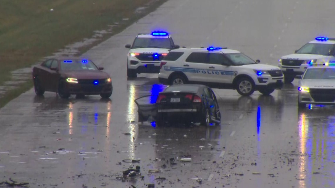 Inner loop of I-485 shut down by deadly crash | wcnc.com