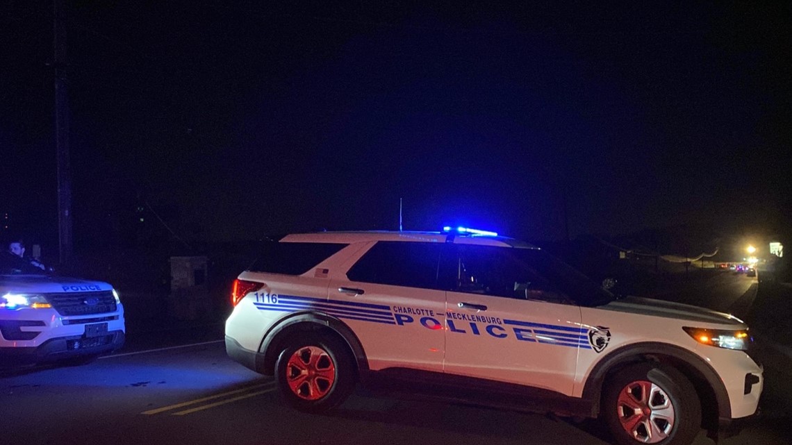 Homicide investigation underway in southwest Charlotte | wcnc.com