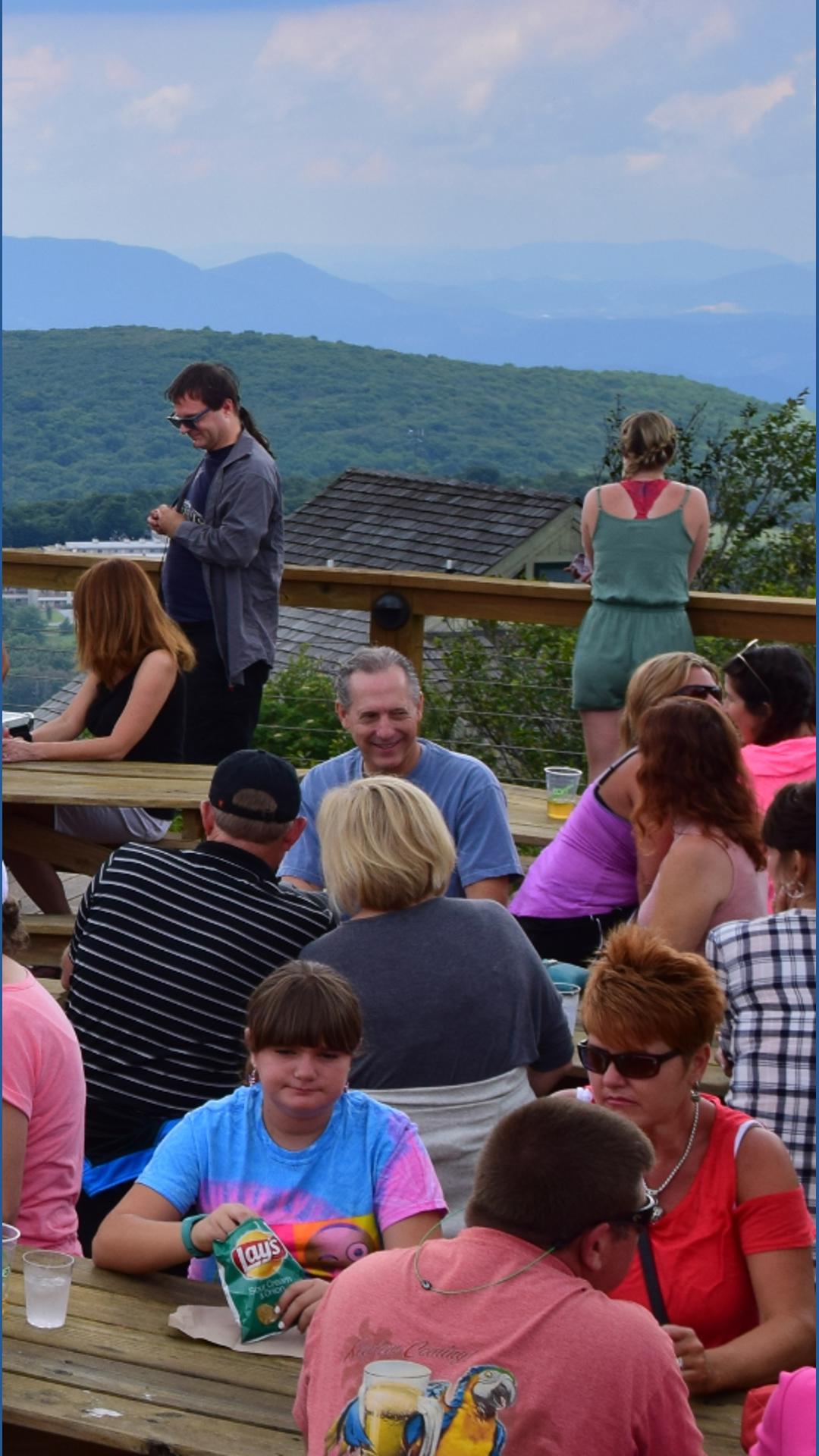 Beech Mountain hosts inaugural Blackberry Jam festival | wcnc.com
