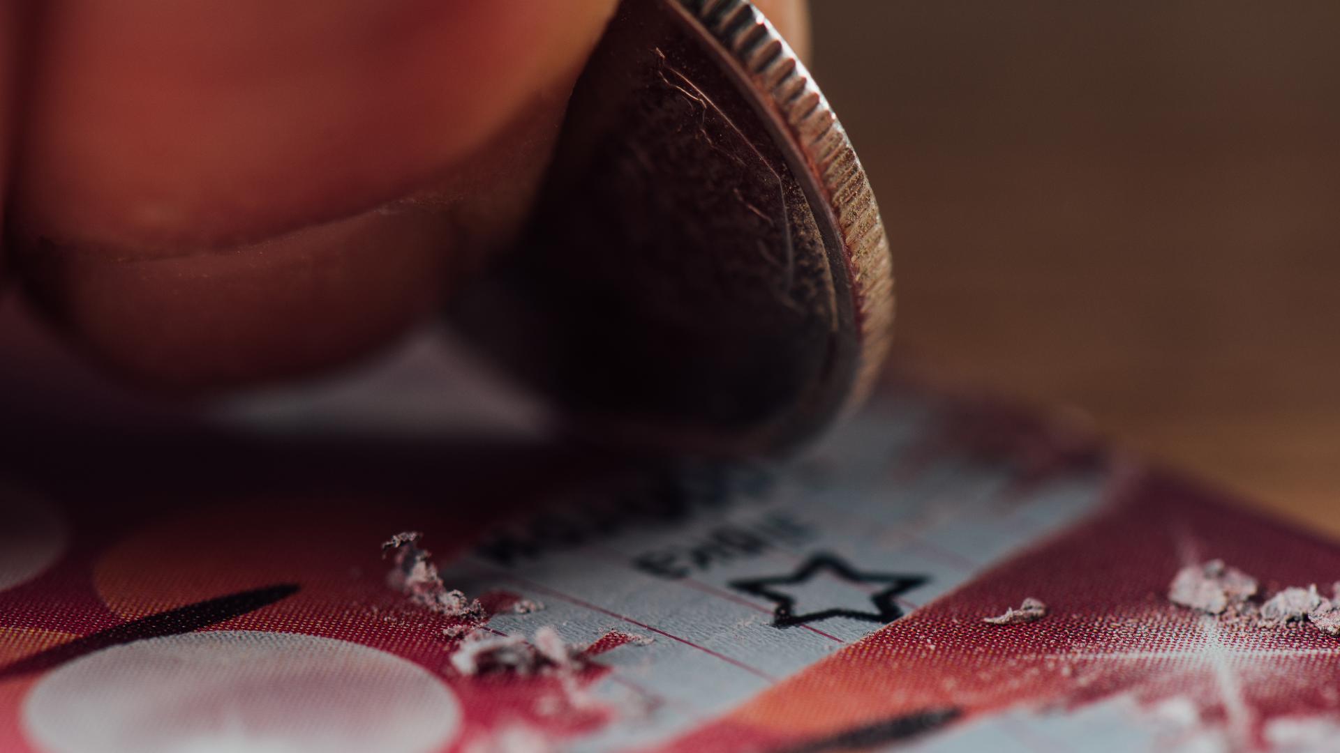 SC woman wins $200K top prize off 50X lottery scratch-off ticket | wcnc.com