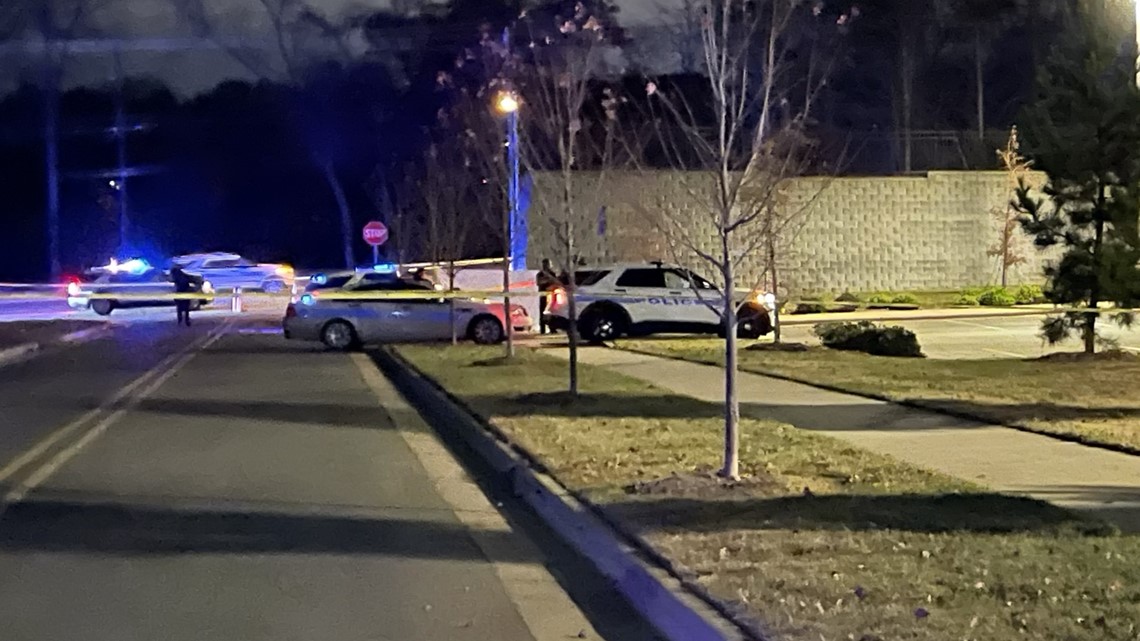 Homicide investigation underway in southwest Charlotte, CMPD says | wcnc.com