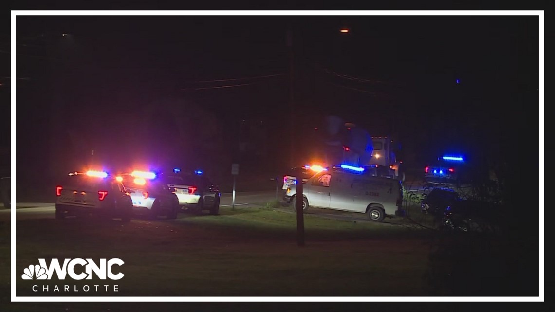 Homicide investigation underway in west Charlotte | wcnc.com