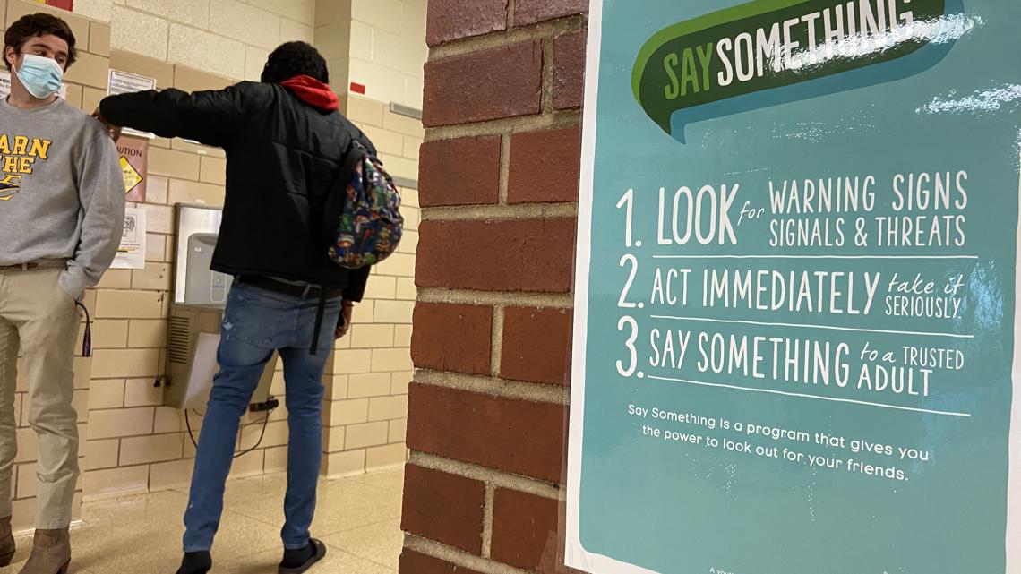 CMS students train on reporting app used to combat violence | wcnc.com