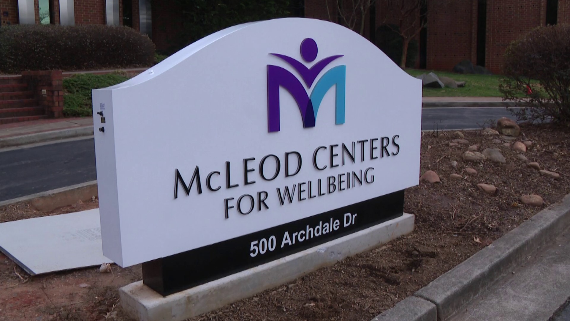 Charlotte woman thanks rehab center for overcoming addiction | wcnc.com