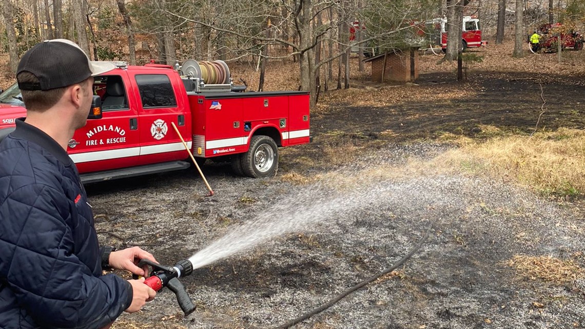 Midland firefighters douse blaze in Concord | wcnc.com