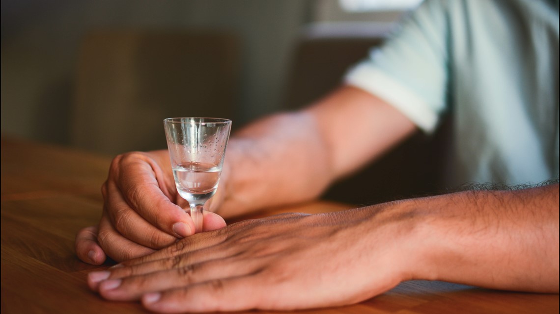 How to recognize addiction warning signs at holiday gatherings | wcnc.com