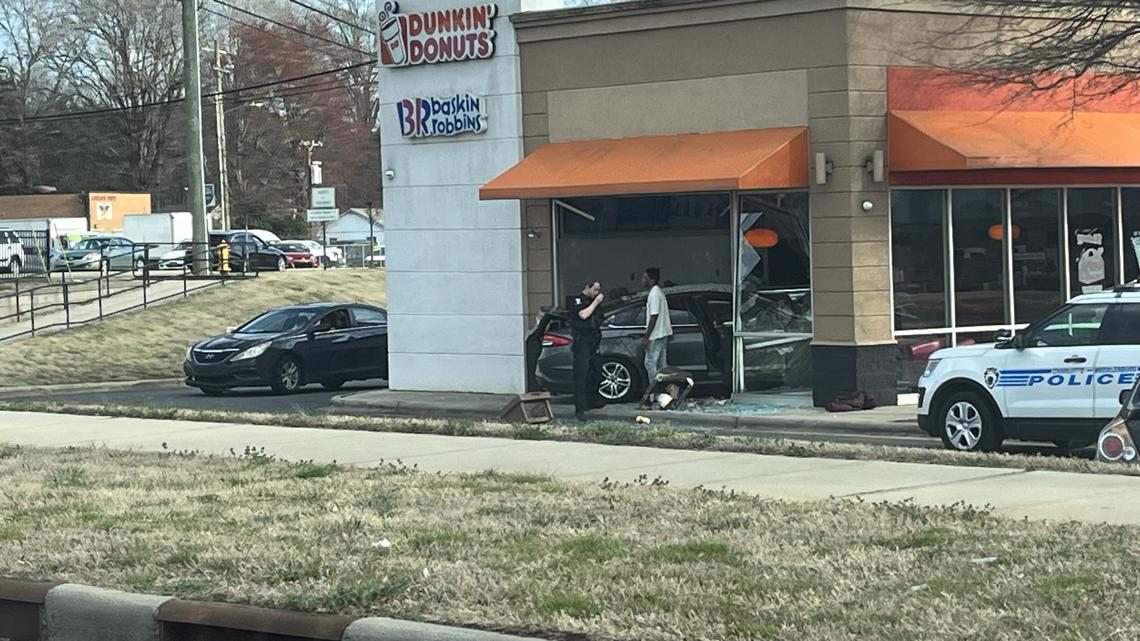 Car slams into a Dunkin' Donuts location in Charlotte, North Carolina ...