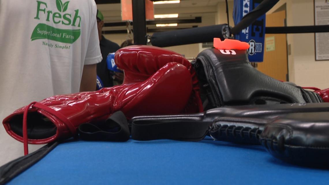 Charlotte Boxing Academy guides youth away from violence | wcnc.com