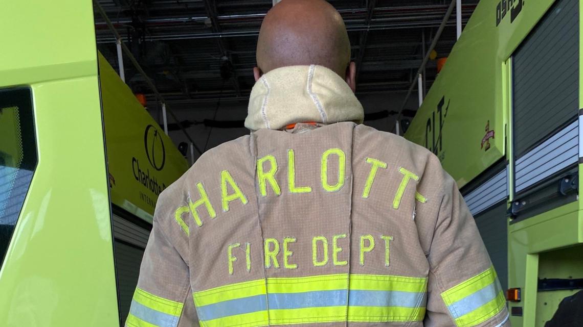 Charlotte firefighter awarded Medal of Valor for heroic efforts | wcnc.com