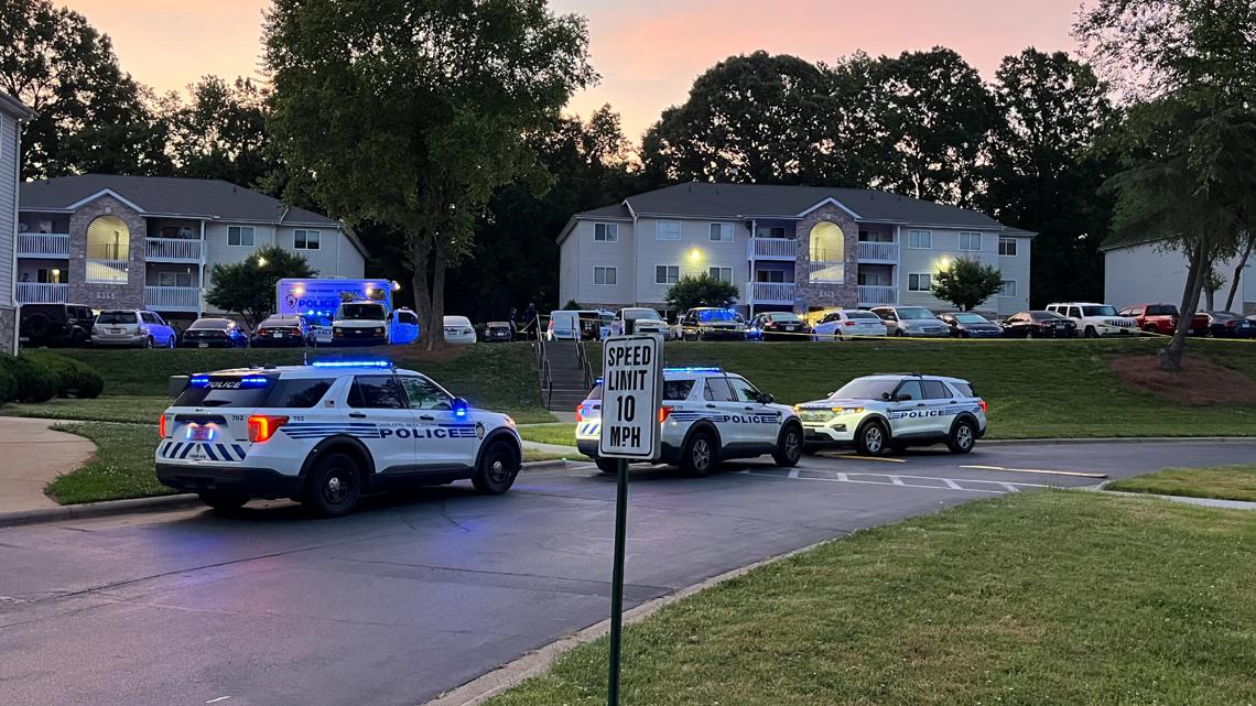 Police investigate homicide in southwest Charlotte | wcnc.com