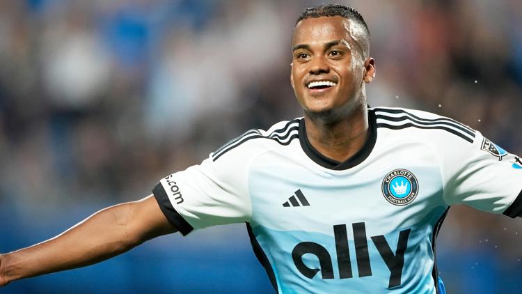 Dr. Robert Lesslie, family, laid to rest Wednesday | wcnc.com