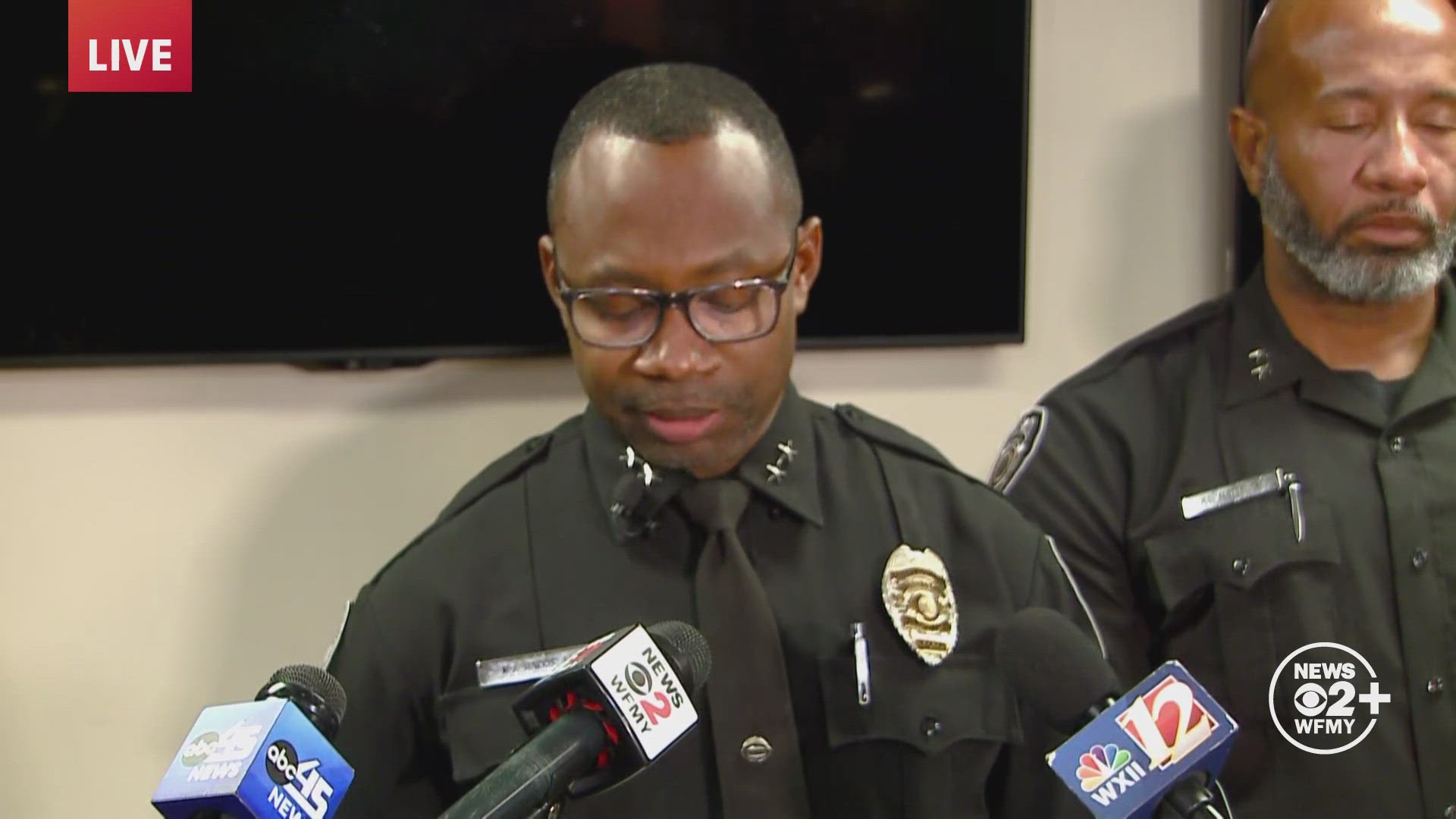 Heavy police presence on Lawndale Drive in Greensboro | wcnc.com