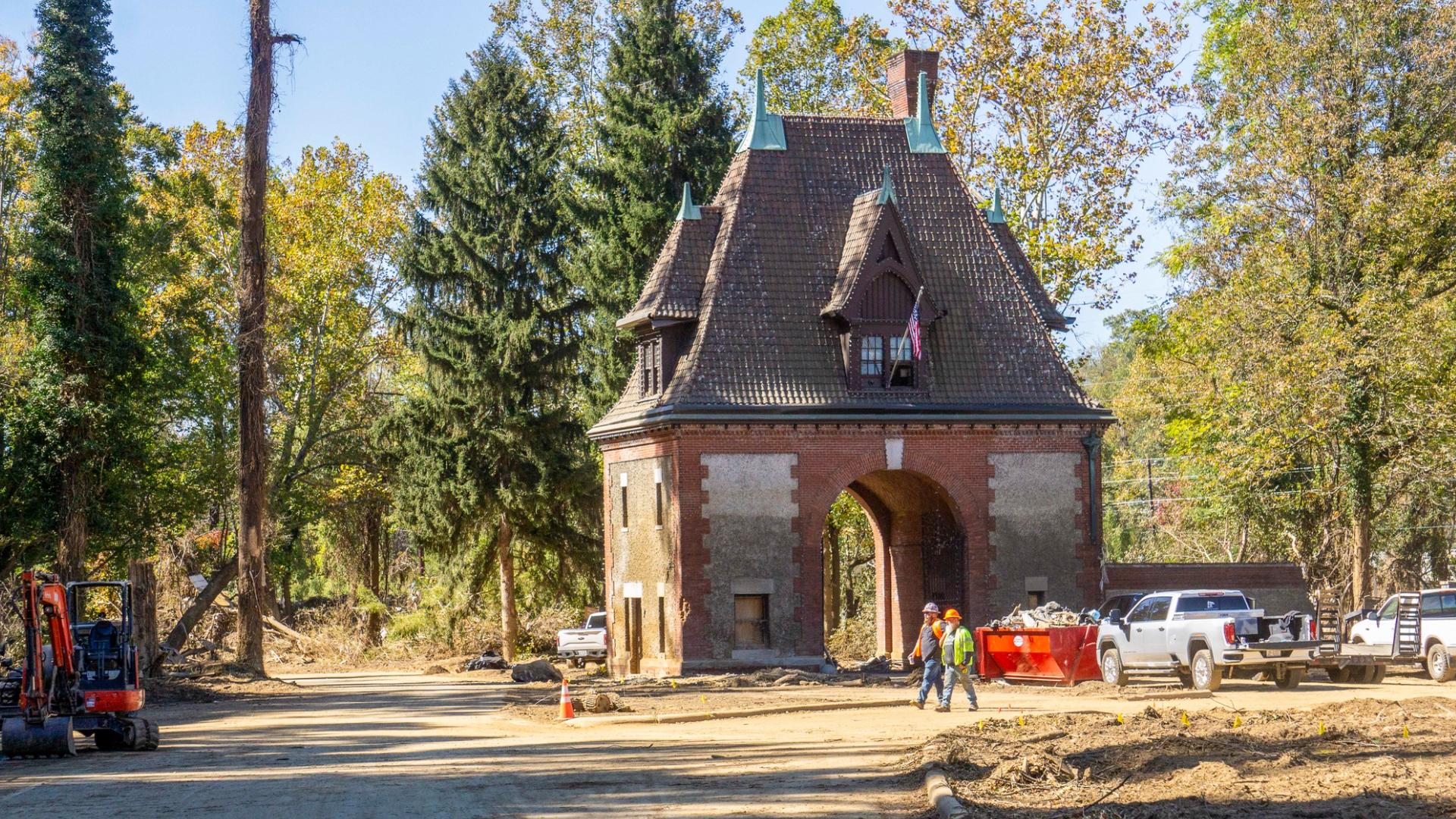 The Biltmore Estate is reopening next month after Helene | wcnc.com
