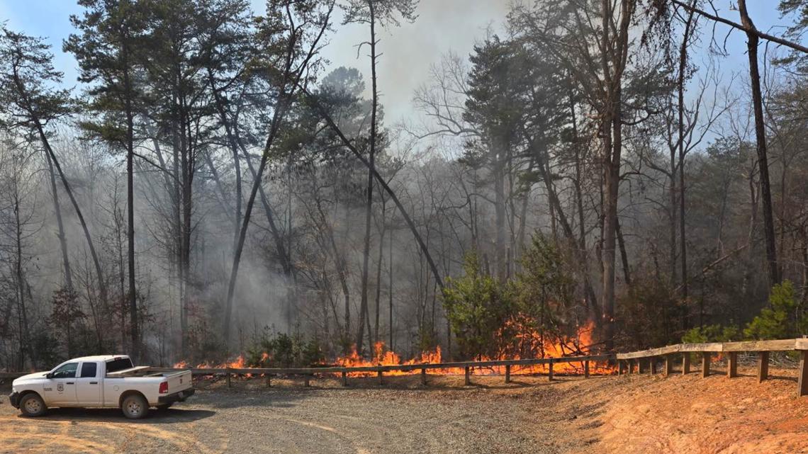 Wildfires continue to burn in North and South Carolina | wcnc.com