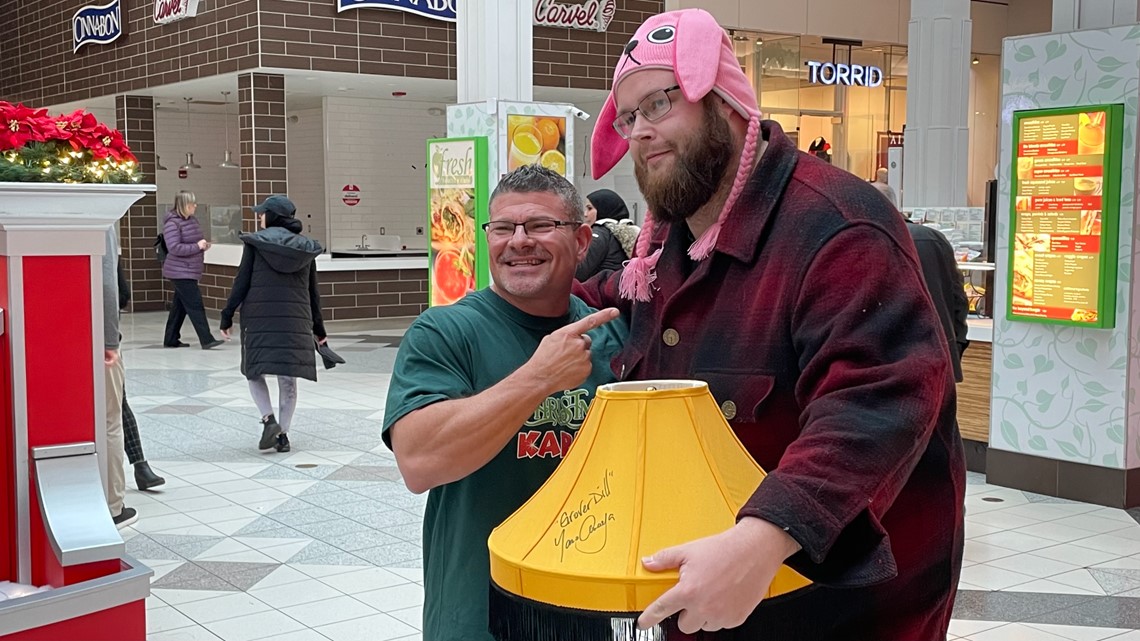 'A Christmas Story' cast look to bid on Cleveland house for sale | wcnc.com