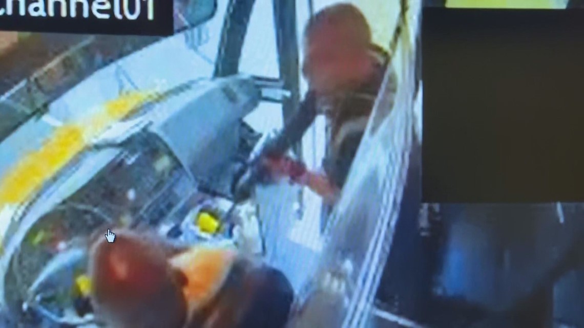 School bus hijacked by armed Ft. Jackson trainee in Columbia | wcnc.com