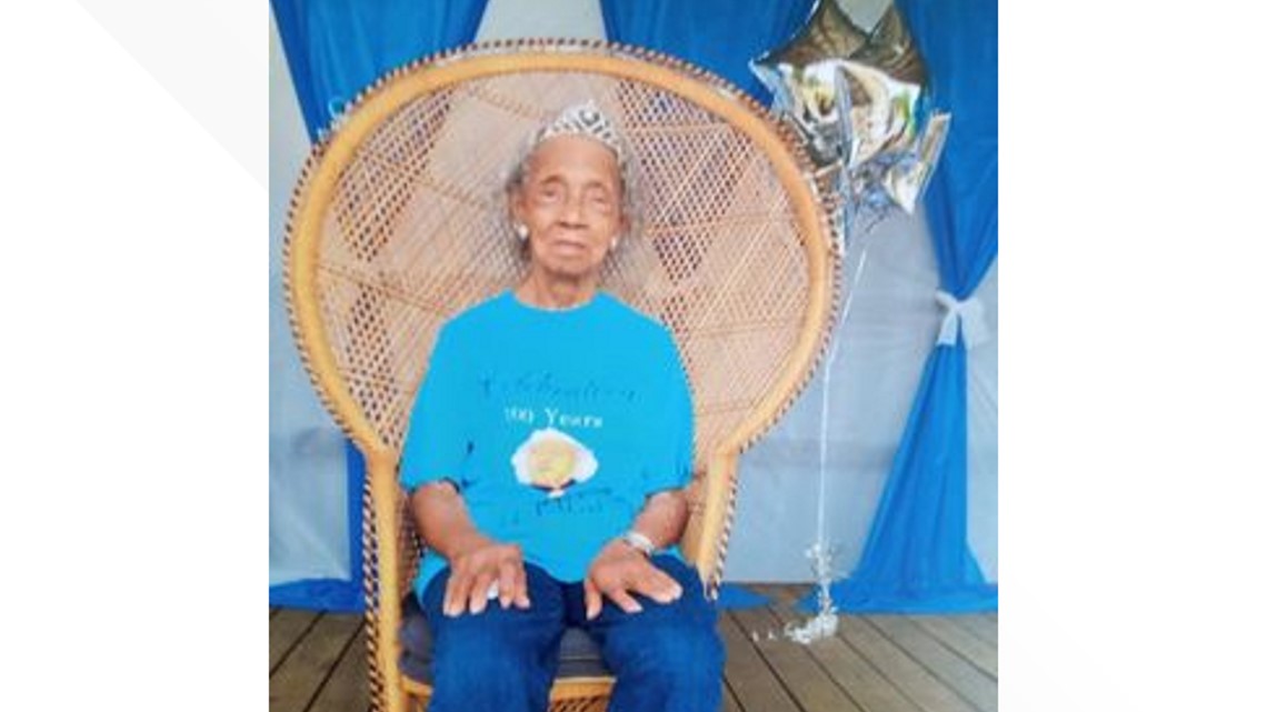 Esther Lee Lyles Wilson celebrates 102nd birthday in Fairfield Co ...