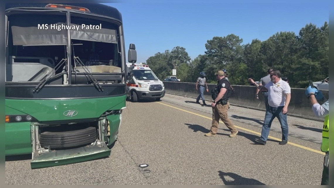 Bus with 56 students crashes on Interstate 10 | wcnc.com